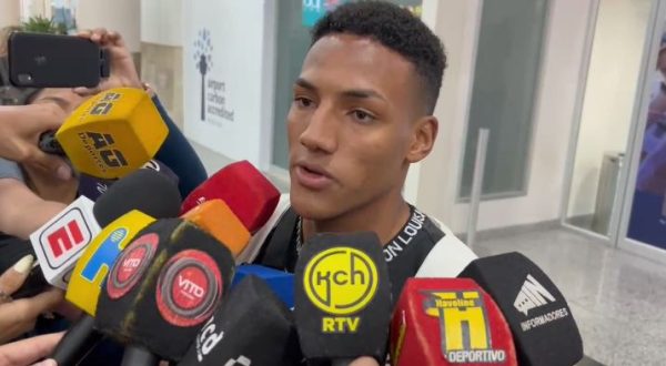 Ronny Borja llegó a Guayaquil para fichar por Emelec – EVAFM | El ...